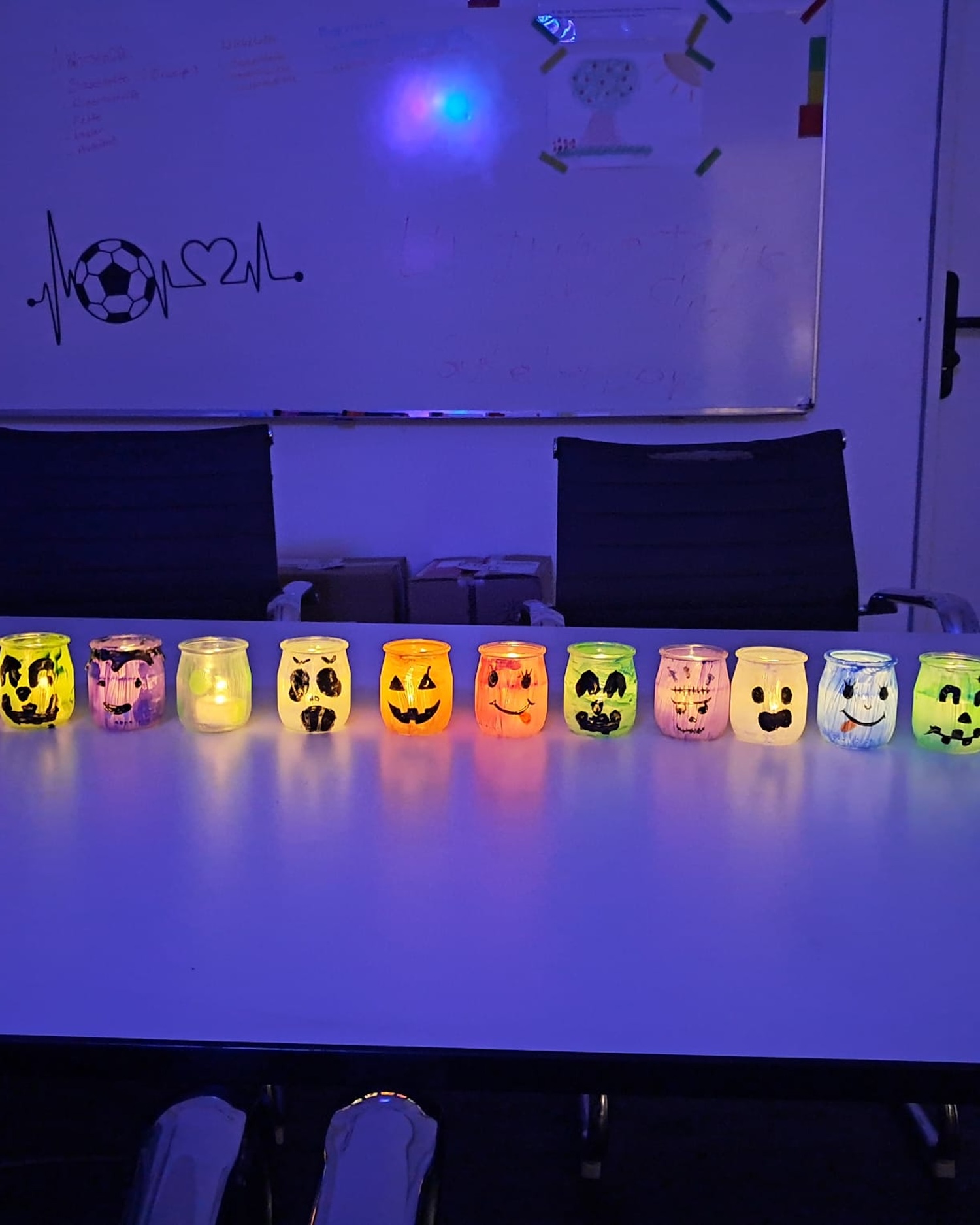 Ghostly Lights at the DFI! 🎃 - Deutsches Fußball Internat